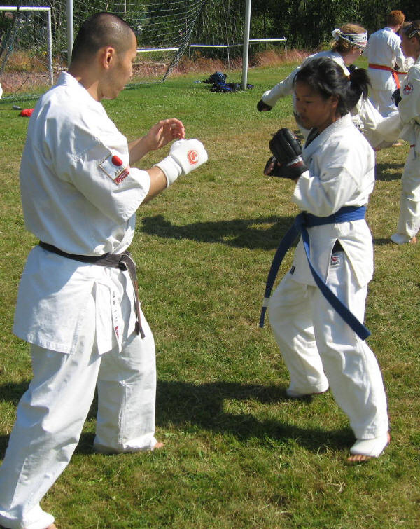 Christina Vs Yamada Thunderweb